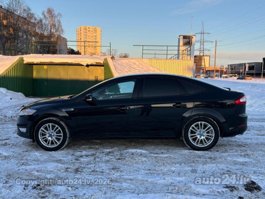 Black Ford Mondeo 2010 in Tallinn, with an engine capacity of 2.00 L and mileage of 129 thousand km for 4990 €, photo 6 on AUTOMOTO.COM.LV