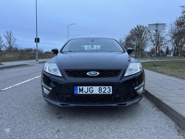 Black Ford Mondeo 2011 in Vilnius, with an engine capacity of 2.20 L and mileage of 228 thousand km for 4800 €, photo 2 on AUTOMOTO.COM.LV