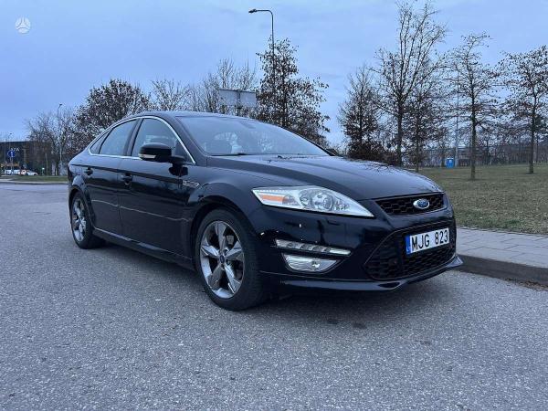 Black Ford Mondeo 2011 in Vilnius, with an engine capacity of 2.20 L and mileage of 228 thousand km for 4800 €, photo 3 on AUTOMOTO.COM.LV