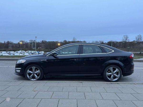 Black Ford Mondeo 2011 in Vilnius, with an engine capacity of 2.20 L and mileage of 228 thousand km for 4800 €, photo 8 on AUTOMOTO.COM.LV