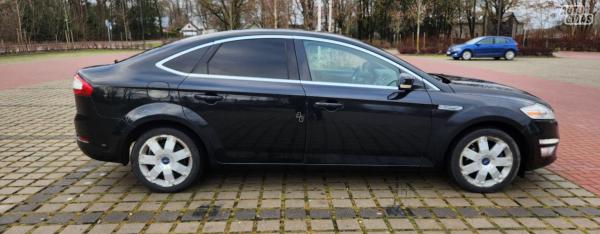 Black Ford Mondeo 2011 in Vilnius, with an engine capacity of 2.00 L and mileage of 268 thousand km for 2999 €, photo 8 on AUTOMOTO.COM.LV