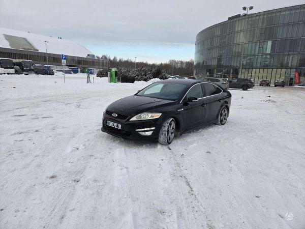 Black Ford Mondeo 2011 in Siauliai, with an engine capacity of 2.20 L and mileage of 350 thousand km for 4499 €, photo 2 on AUTOMOTO.COM.LV
