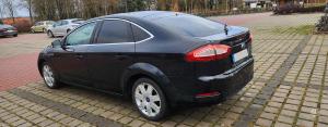 Black Ford Mondeo 2011 in Birzai, with an engine capacity of 2.00 L and mileage of 268 thousand km for 3399 €, photo 8 on AUTOMOTO.COM.LV