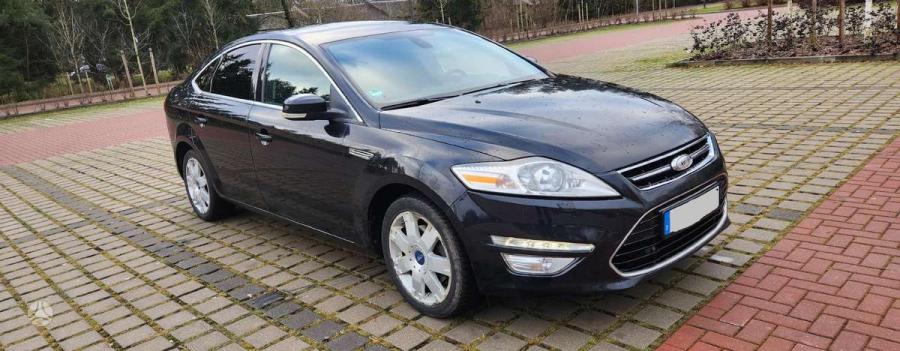Black Ford Mondeo 2011 in Birzai, with an engine capacity of 2.00 L and mileage of 268 thousand km for 3399 €, photo 9 on AUTOMOTO.COM.LV
