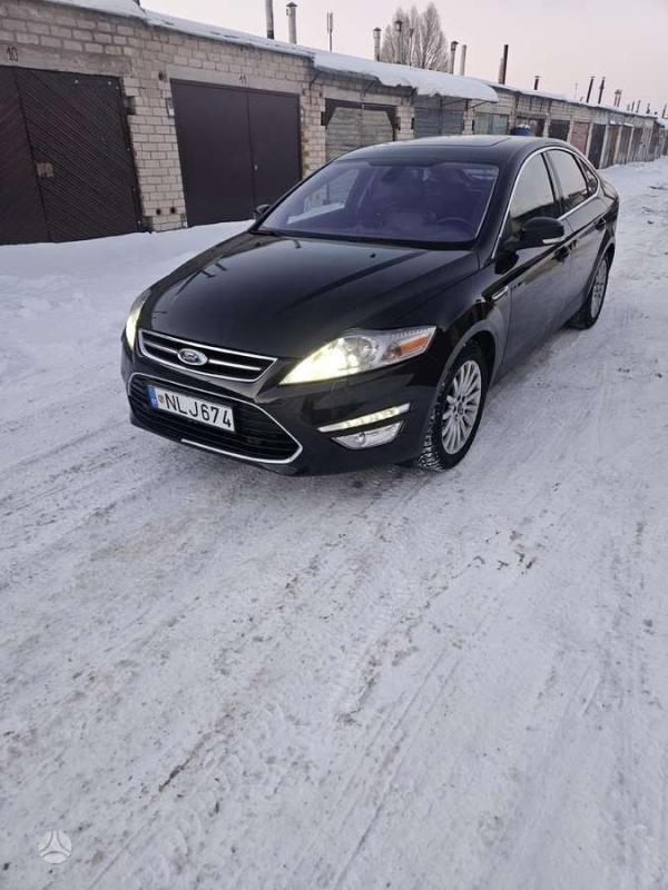 Melns Ford Mondeo 2011 Mažeikiai, ar dzinēja tilpumu 2.00 L un nobraukumu 328 tūkst. km par 4000 €, foto 2 vietnē AUTOMOTO.COM.LV