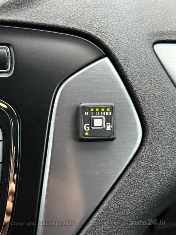 Ford Mondeo 2011 Tallina vietnē Melns Ford Mondeo 2011 Tallina, ar dzinēja tilpumu 2.00 L un nobraukumu 430 tūkst. km par 2499 €, foto 8 vietnē AUTOMOTO.COM.LV
