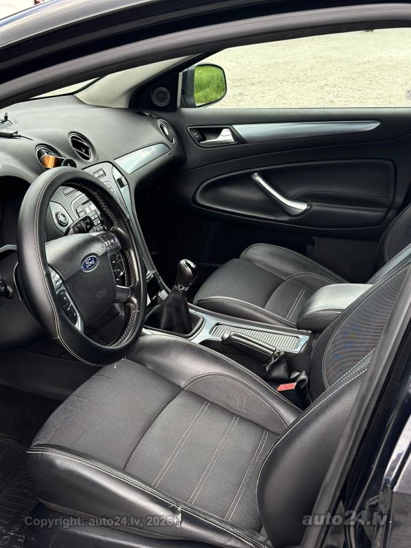 Ford Mondeo 2011 Tallina vietnē Melns Ford Mondeo 2011 Tallina, ar dzinēja tilpumu 2.00 L un nobraukumu 430 tūkst. km par 2499 €, foto 10 vietnē AUTOMOTO.COM.LV
