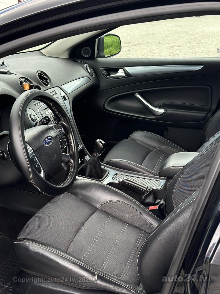 Melns Ford Mondeo 2011 Tallina, ar dzinēja tilpumu 2.00 L un nobraukumu 430 tūkst. km par 2499 €, foto 10 vietnē AUTOMOTO.COM.LV