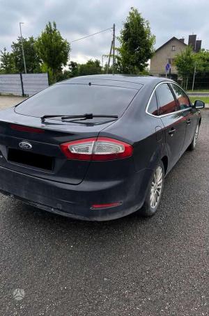 Black Ford Mondeo 2012 in Panevezys, with an engine capacity of 2.00 L and mileage of 253 thousand km for 950 €, photo  on AUTOMOTO.COM.LV
