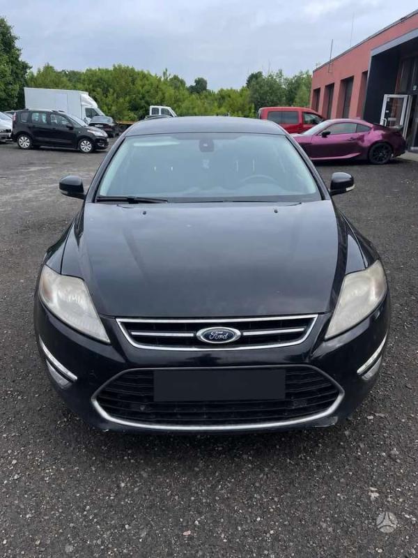 Black Ford Mondeo 2012 in Panevezys, with an engine capacity of 2.00 L and mileage of 253 thousand km for 950 €, photo 3 on AUTOMOTO.COM.LV