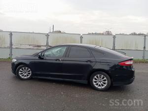 Black Ford Mondeo 2015 in Riga, with an engine capacity of 1.50 L and mileage of 165 thousand km for 6500 €, photo 4 on AUTOMOTO.COM.LV