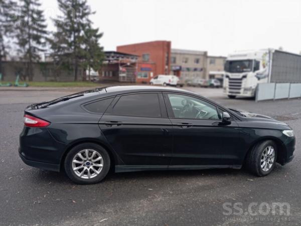 Melns Ford Mondeo 2015 Rīga, ar dzinēja tilpumu 1.50 L un nobraukumu 165 tūkst. km par 6600 €, foto 5 vietnē AUTOMOTO.COM.LV