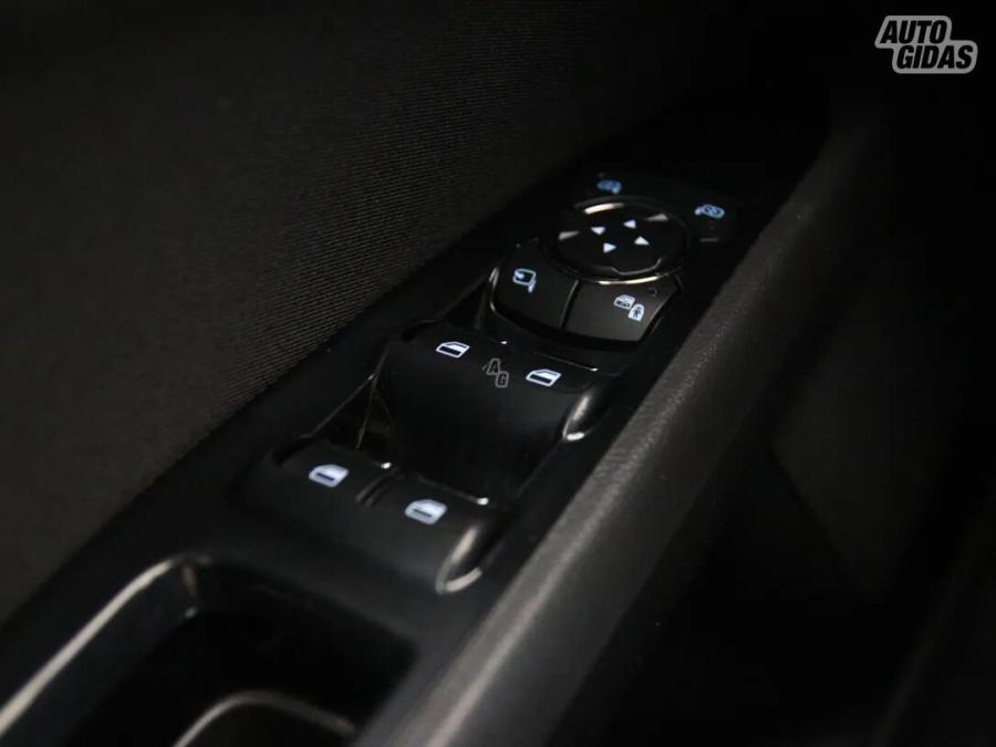 Black Ford Mondeo 2015 in Vilnius, with an engine capacity of 1.50 L and mileage of 181 thousand km for 8499 €, photo 26 on AUTOMOTO.COM.LV