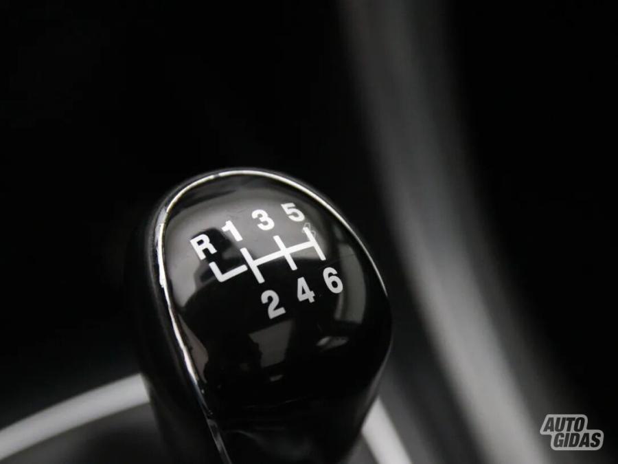 Black Ford Mondeo 2015 in Vilnius, with an engine capacity of 1.50 L and mileage of 181 thousand km for 8499 €, photo 30 on AUTOMOTO.COM.LV