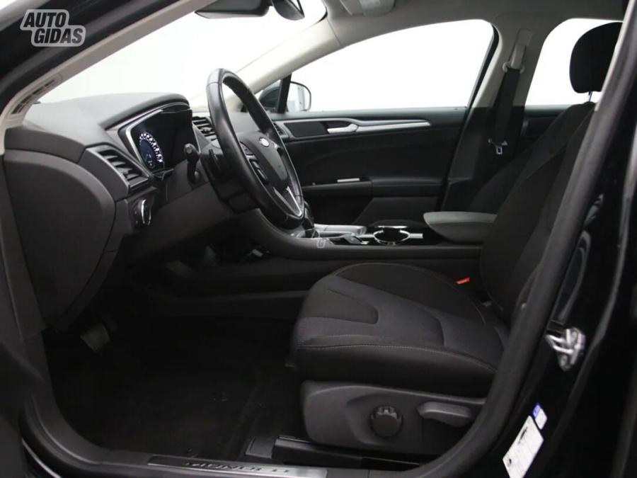 Black Ford Mondeo 2016 in Vilnius, with an engine capacity of 1.50 L and mileage of 133 thousand km for 10399 €, photo 5 on AUTOMOTO.COM.LV