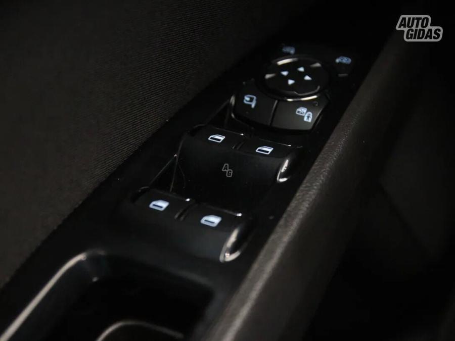 Black Ford Mondeo 2016 in Vilnius, with an engine capacity of 1.50 L and mileage of 133 thousand km for 10399 €, photo 27 on AUTOMOTO.COM.LV