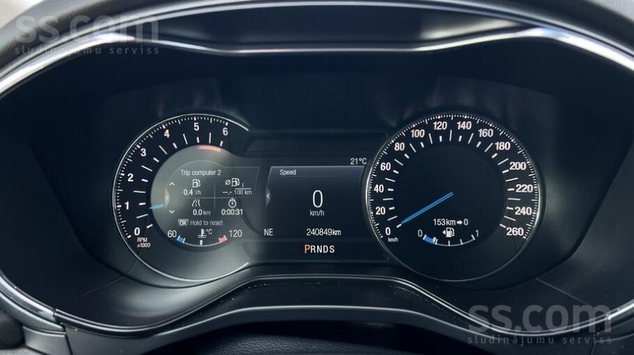 Black Ford Mondeo 2016 in Cesis, with an engine capacity of 2.00 L and mileage of 241 thousand km for 7699 €, photo 8 on AUTOMOTO.COM.LV