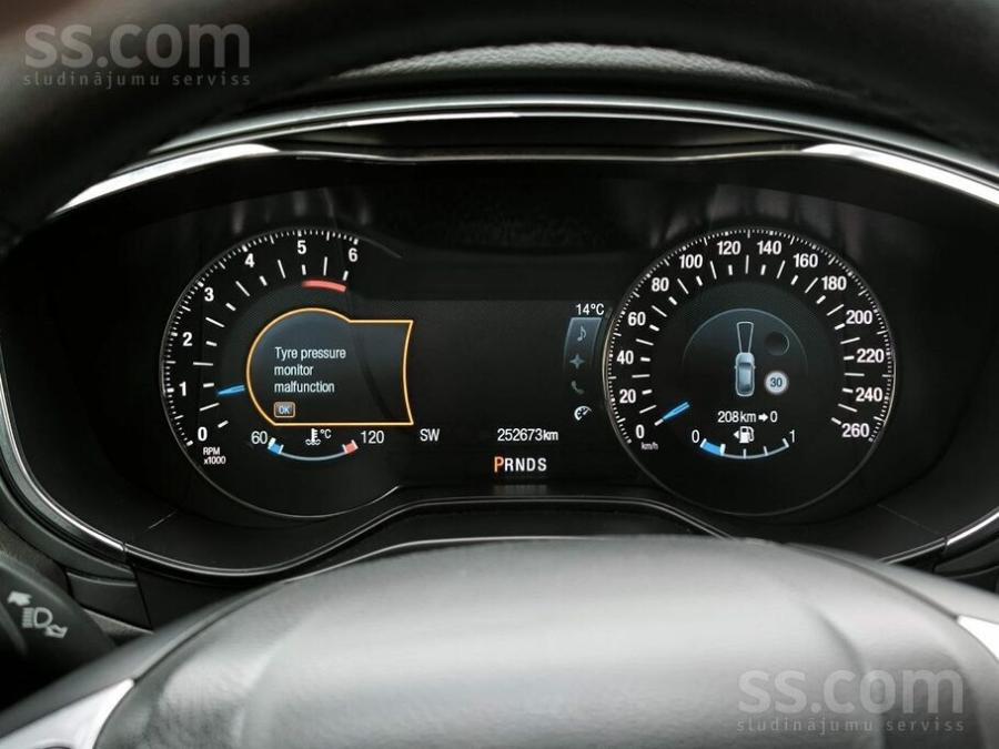 Black Ford Mondeo 2017 in Riga, with an engine capacity of 2.00 L and mileage of 253 thousand km for 7700 €, photo 12 on AUTOMOTO.COM.LV