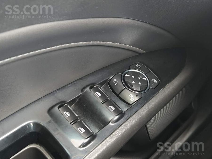 Black Ford Mondeo 2017 in Riga, with an engine capacity of 2.00 L and mileage of 253 thousand km for 7700 €, photo 18 on AUTOMOTO.COM.LV