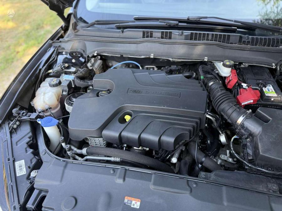 Black Ford Mondeo 2017 in Utena, with an engine capacity of 2.00 L and mileage of 25 thousand km for 8850 €, photo 19 on AUTOMOTO.COM.LV