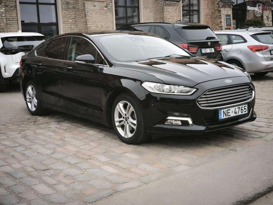 Black Ford Mondeo 2017 in Riga, with an engine capacity of 2.00 L and mileage of 253 thousand km for 7700 €, photo 3 on AUTOMOTO.COM.LV