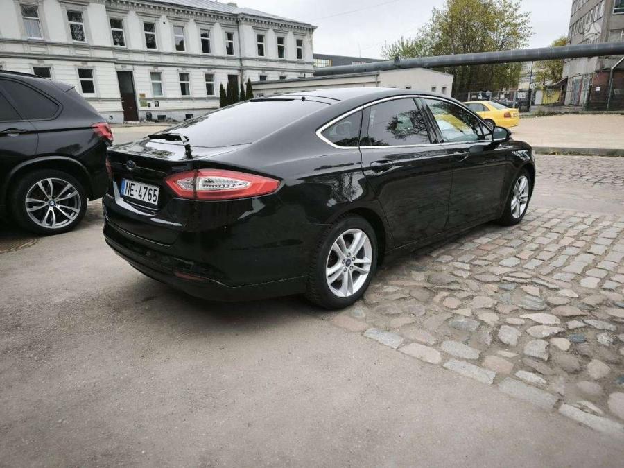 Black Ford Mondeo 2017 in Riga, with an engine capacity of 2.00 L and mileage of 253 thousand km for 7700 €, photo 5 on AUTOMOTO.COM.LV