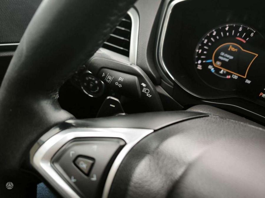 Black Ford Mondeo 2017 in Riga, with an engine capacity of 2.00 L and mileage of 253 thousand km for 7700 €, photo 16 on AUTOMOTO.COM.LV