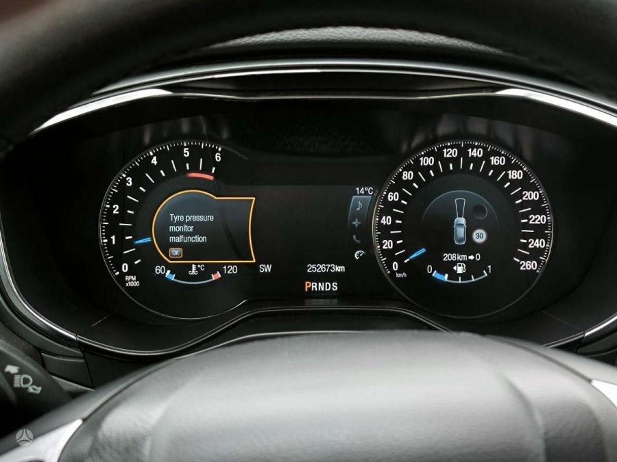 Black Ford Mondeo 2017 in Riga, with an engine capacity of 2.00 L and mileage of 253 thousand km for 7700 €, photo 17 on AUTOMOTO.COM.LV