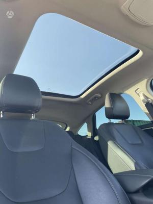 Black Ford Mondeo 2017 in Vilnius, with an engine capacity of 2.00 L and mileage of 253 thousand km for 7750 €, photo 6 on AUTOMOTO.COM.LV