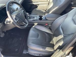 Black Ford Mondeo 2017 in Vilnius, with an engine capacity of 2.00 L and mileage of 253 thousand km for 7750 €, photo 12 on AUTOMOTO.COM.LV