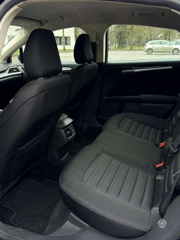 Black Ford Mondeo 2019 in Kaunas, with an engine capacity of 1.50 L and mileage of 30 thousand km for 12450 €, photo 10 on AUTOMOTO.COM.LV