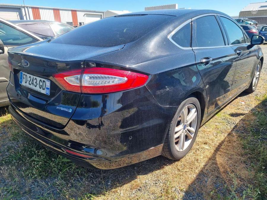 Black Ford Mondeo 2019 in Taurage, with an engine capacity of 2.00 L and mileage of 290 thousand km for 5800 €, photo 4 on AUTOMOTO.COM.LV