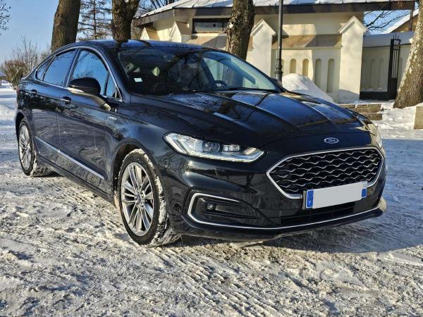 Melns Ford Mondeo 2022 Tauragė, ar dzinēja tilpumu 2.00 L un nobraukumu 177 tūkst. km par 12300 €, foto 1 vietnē AUTOMOTO.COM.LV