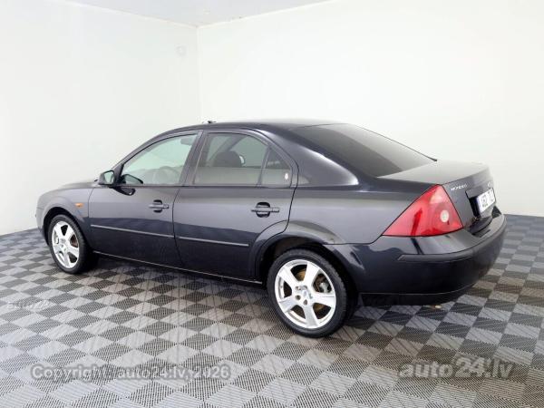 Melns Ford Mondeo 2001 Tallina, ar dzinēja tilpumu 2.00 L un nobraukumu 287 tūkst. km par 899 €, foto 4 vietnē AUTOMOTO.COM.LV