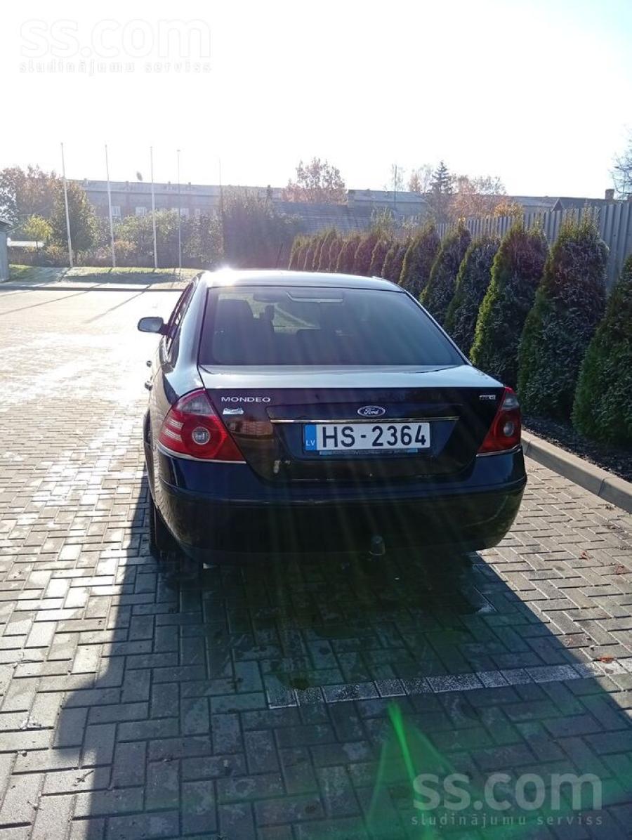 Melns Ford Mondeo 2004 Ludza, ar dzinēja tilpumu 2.00 L un nobraukumu 412 tūkst. km par 1000 €, foto 5 vietnē AUTOMOTO.COM.LV