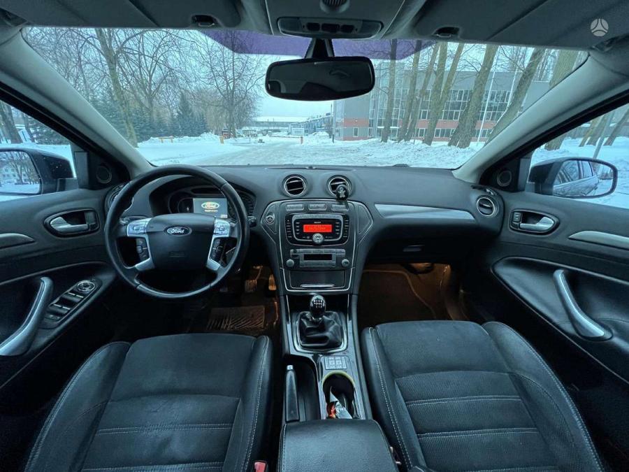 Melns Ford Mondeo 2007 Klaipėda, ar dzinēja tilpumu 1.80 L un nobraukumu 310 tūkst. km par 2350 €, foto 9 vietnē AUTOMOTO.COM.LV