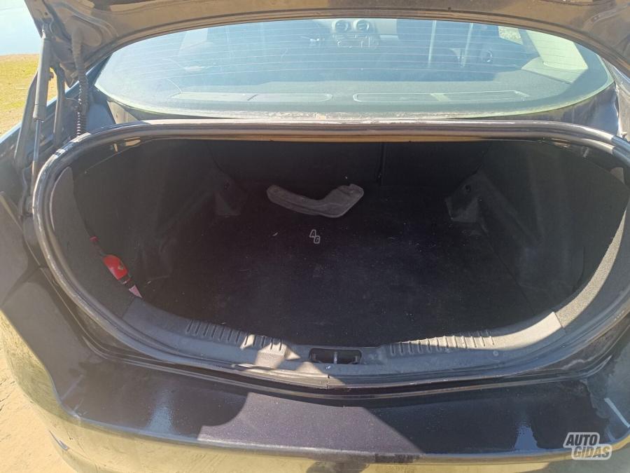 Melns Ford Mondeo 2007 Kauņa, ar dzinēja tilpumu 2.00 L un nobraukumu 215 tūkst. km par 1500 €, foto 8 vietnē AUTOMOTO.COM.LV