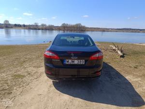 Black Ford Mondeo 2007 in Kaunas, with an engine capacity of 2.00 L and mileage of 215 thousand km for 1400 €, photo 6 on AUTOMOTO.COM.LV