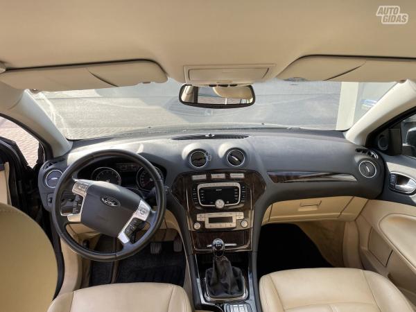 Black Ford Mondeo 2007 in Vilnius, with an engine capacity of 2.00 L and mileage of 113 thousand km for 2239 €, photo 7 on AUTOMOTO.COM.LV