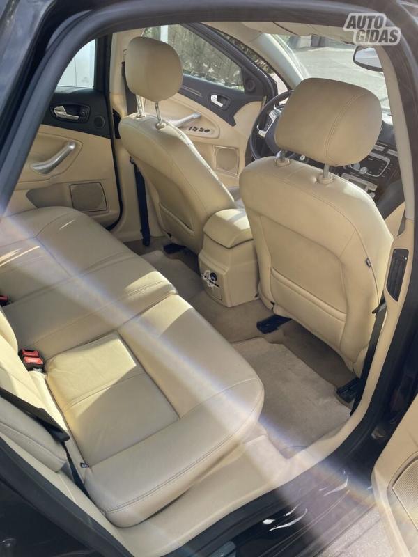 Black Ford Mondeo 2007 in Vilnius, with an engine capacity of 2.00 L and mileage of 113 thousand km for 2239 €, photo 10 on AUTOMOTO.COM.LV