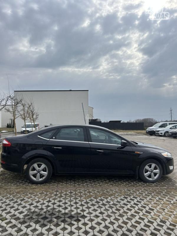 Black Ford Mondeo 2008 in Klaipeda, with an engine capacity of 1.80 L and mileage of 301 thousand km for 2000 €, photo 4 on AUTOMOTO.COM.LV