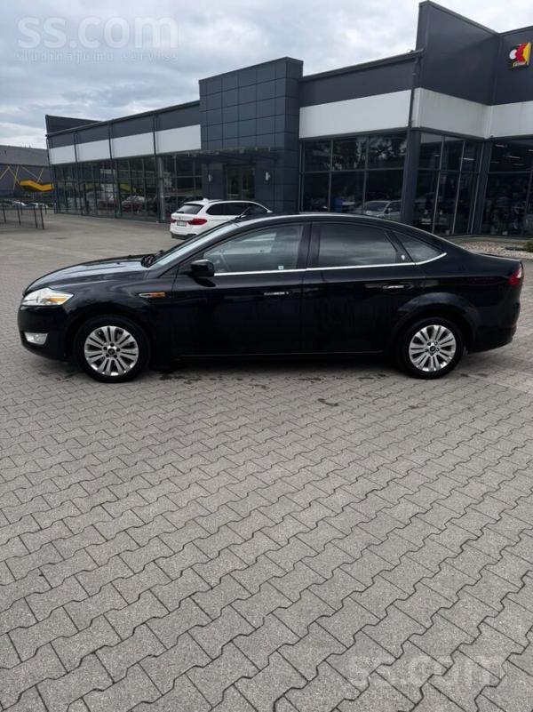 Black Ford Mondeo 2008 in Dobele, with an engine capacity of 1.80 L and mileage of 414 thousand km for 1800 €, photo 3 on AUTOMOTO.COM.LV