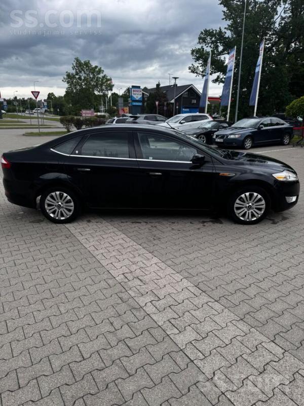 Black Ford Mondeo 2008 in Dobele, with an engine capacity of 1.80 L and mileage of 414 thousand km for 1800 €, photo 5 on AUTOMOTO.COM.LV