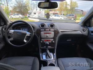 Black Ford Mondeo 2008 in Riga, with an engine capacity of 2.00 L and mileage of 310 thousand km for 3350 €, photo 6 on AUTOMOTO.COM.LV