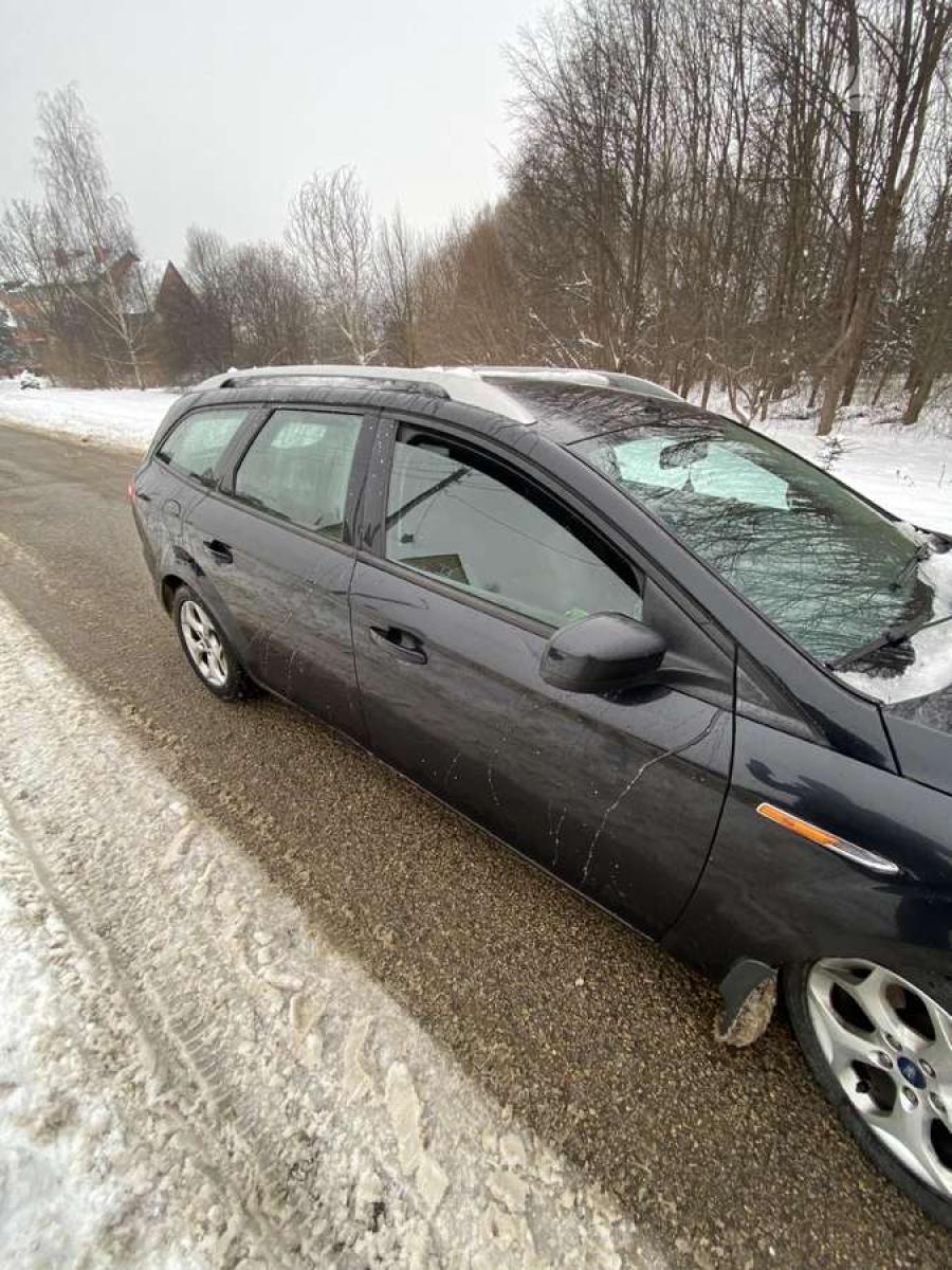 Melns Ford Mondeo 2009 Šauļi, ar dzinēja tilpumu 1.96 L un nobraukumu 335 tūkst. km par 1100 €, foto 3 vietnē AUTOMOTO.COM.LV