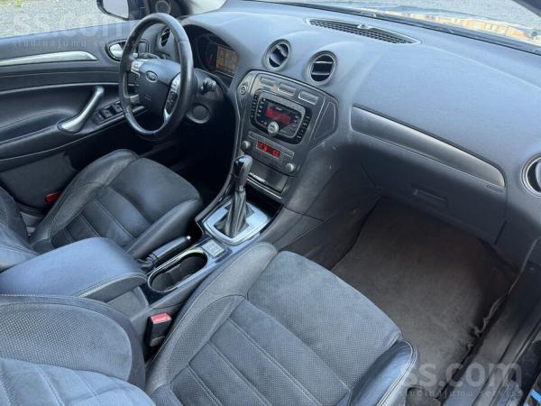 Black Ford Mondeo 2009 in Riga, with an engine capacity of 2.00 L and mileage of 299 thousand km for 1990 €, photo 7 on AUTOMOTO.COM.LV