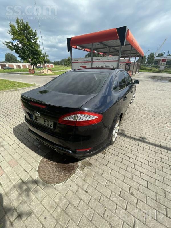 Melns Ford Mondeo 2009 Rīga, ar dzinēja tilpumu 2.00 L un nobraukumu 198 tūkst. km par 1100 €, foto 4 vietnē AUTOMOTO.COM.LV