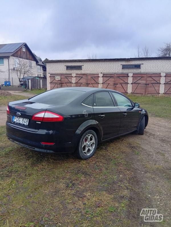Black Ford Mondeo 2010 in Vilnius, with an engine capacity of 2.00 L and mileage of 190 thousand km for 2450 €, photo 4 on AUTOMOTO.COM.LV
