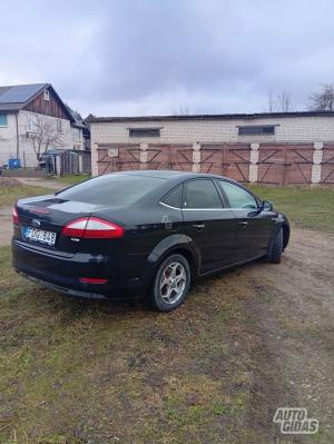 Melns Ford Mondeo 2010 Viļņa, ar dzinēja tilpumu 2.00 L un nobraukumu 190 tūkst. km par 2450 €, foto 5 vietnē AUTOMOTO.COM.LV