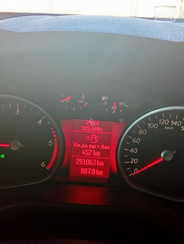 Black Ford Mondeo 2010 in Vilnius, with an engine capacity of 2.00 L and mileage of 190 thousand km for 2450 €, photo 9 on AUTOMOTO.COM.LV